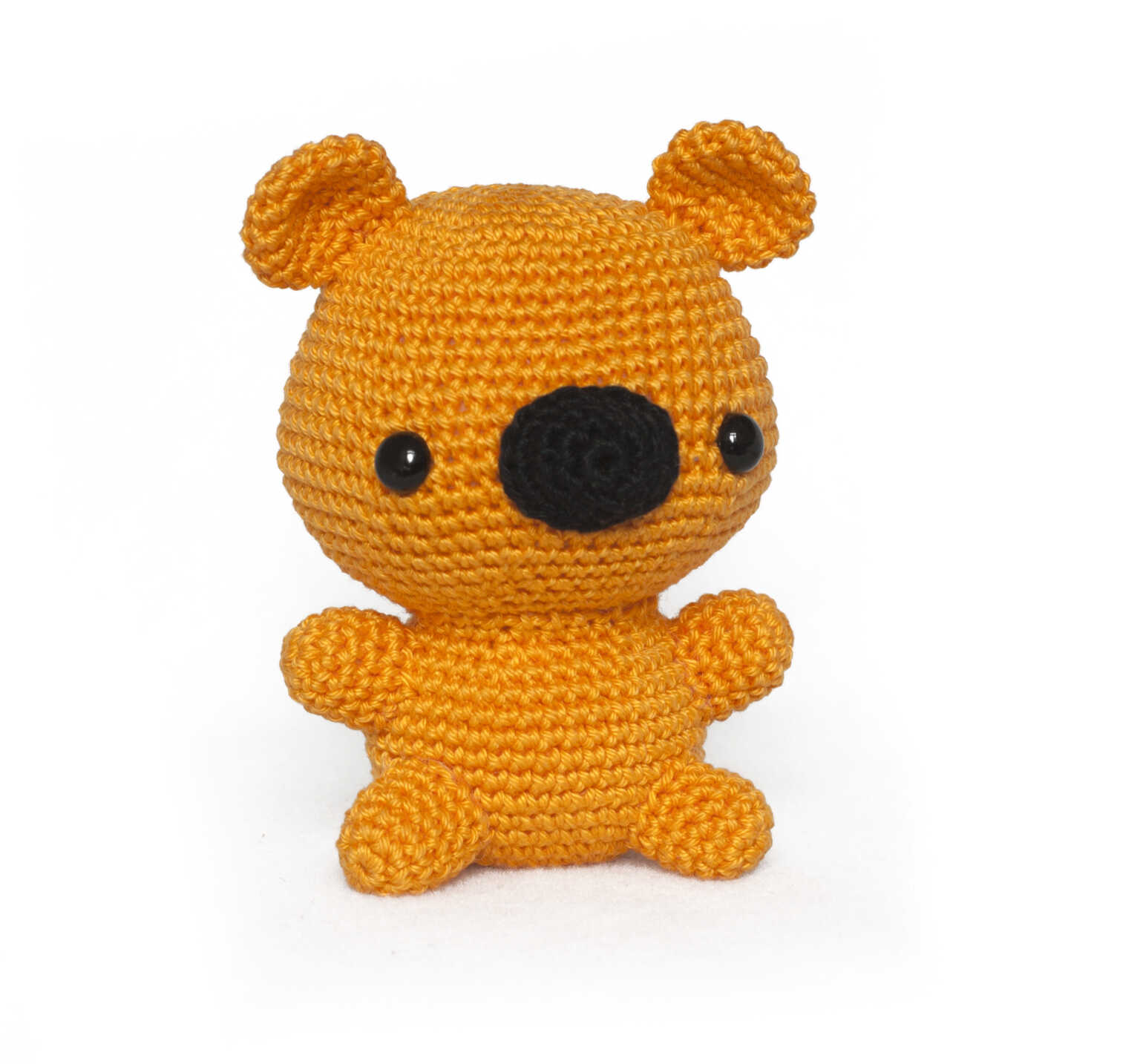 Gratis Beer knuffel Amigurumi haakpatroon - DIY Fluffies