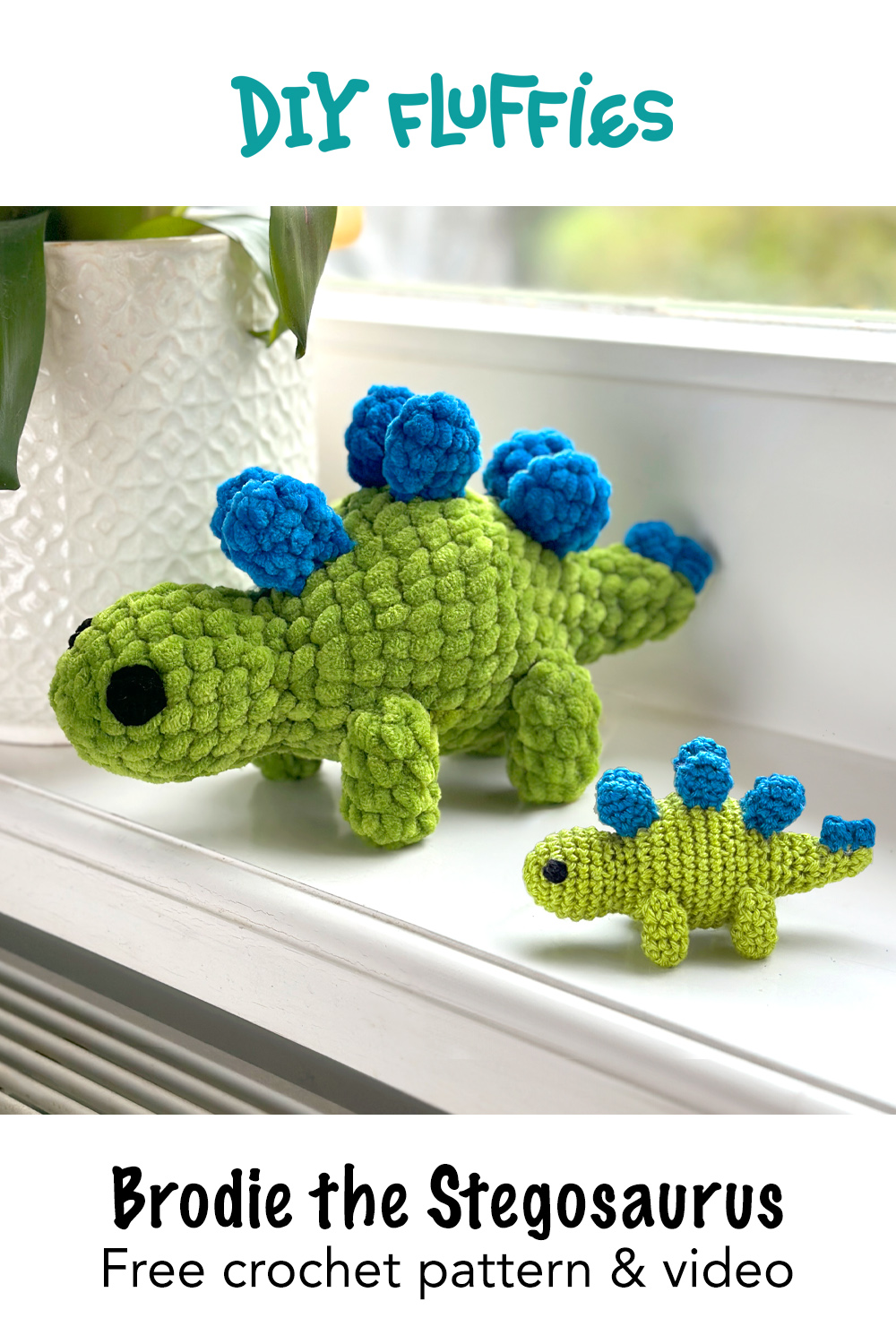 Free Dinosaur Crochet Pattern - DIY Fluffies Amigurumi Stegosaurus